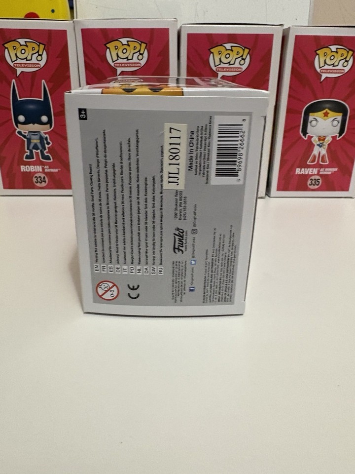 Funko Pop! Teen Titans GO! Robin 334 Raven 335 Starfire 336 Cyborg 338 ...