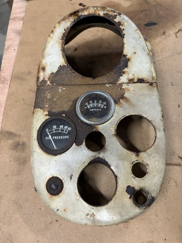 VINTAGE FORD 4000 IND TRACTOR - GAUGE PANEL - RUSTY -1963 | eBay