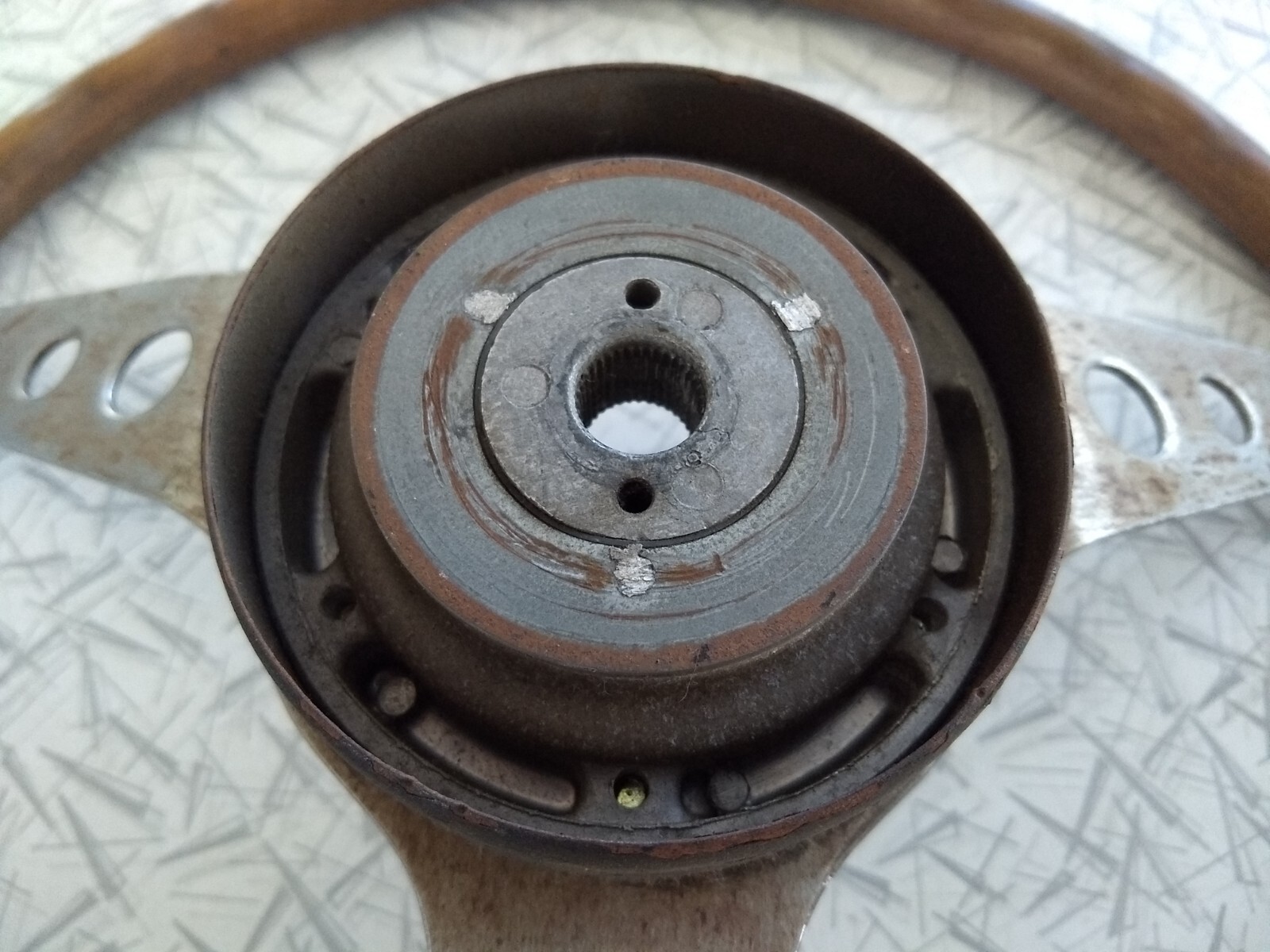 Mazda R100 steering wheel rotary coupe RX2 RX3 RX4 RX5 RX7 10A 12A 13B ...