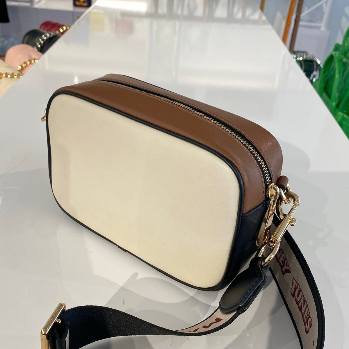 NWT Marc Jacobs Limited Novelty Looney Tunes Crossbody | eBay NWT Marc Jacobs Limited Novelty Looney Tunes Crossbody | eBay