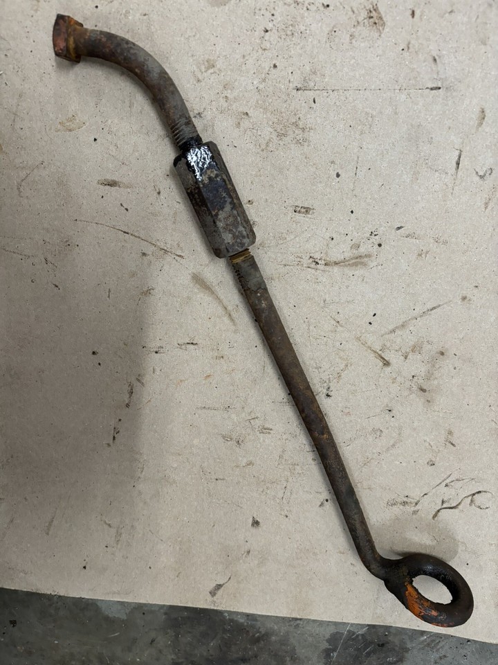 VINTAGE ALLIS CHALMERS WC TRACTOR- PTO SUPPORT BRACKET - GOOD THREADS ...