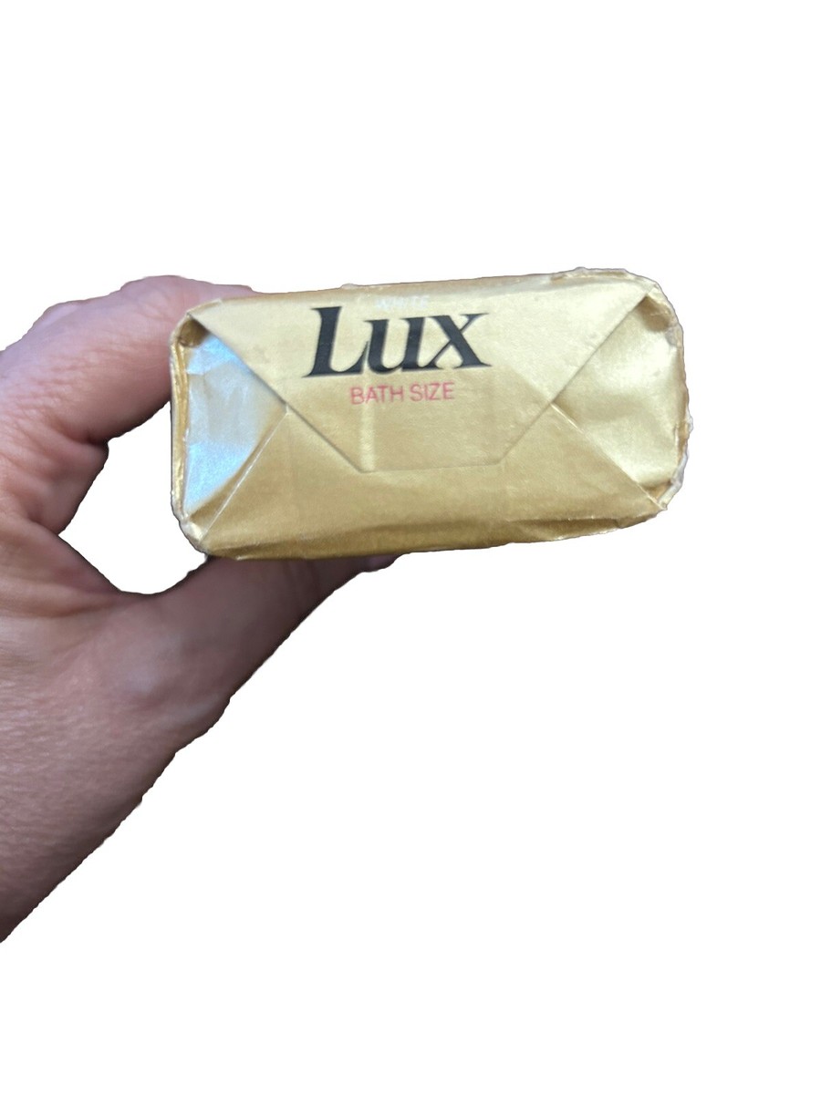 Vintage Collectable Lux White Famous The Pure Beauty Bar China's Late