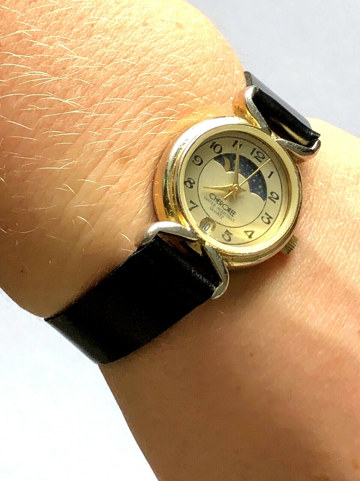 Cherokee Quartz Date Half Moon Ladies Watch PC23 V-13 32 187 Runs Small ...
