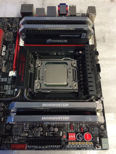 ASUS ROG RAMPAGE IV EXTREME Motherboard w/ Intel Core i7-3820 3.6GHz ...