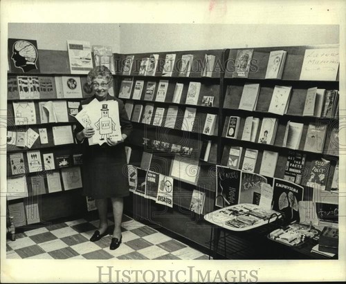 1972 Press Photo Betty Muench with Women's Christian Temperate Union ...