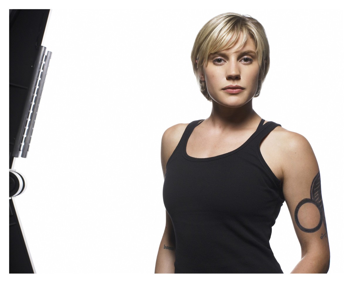 Kate Sackhoff Starbucks