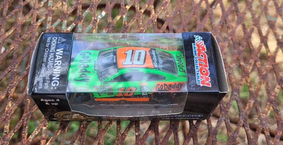 DANICA PATRICK NASCAR #10 GODADDY 2015 CHEVY SS 1:64 Scale new in box ...