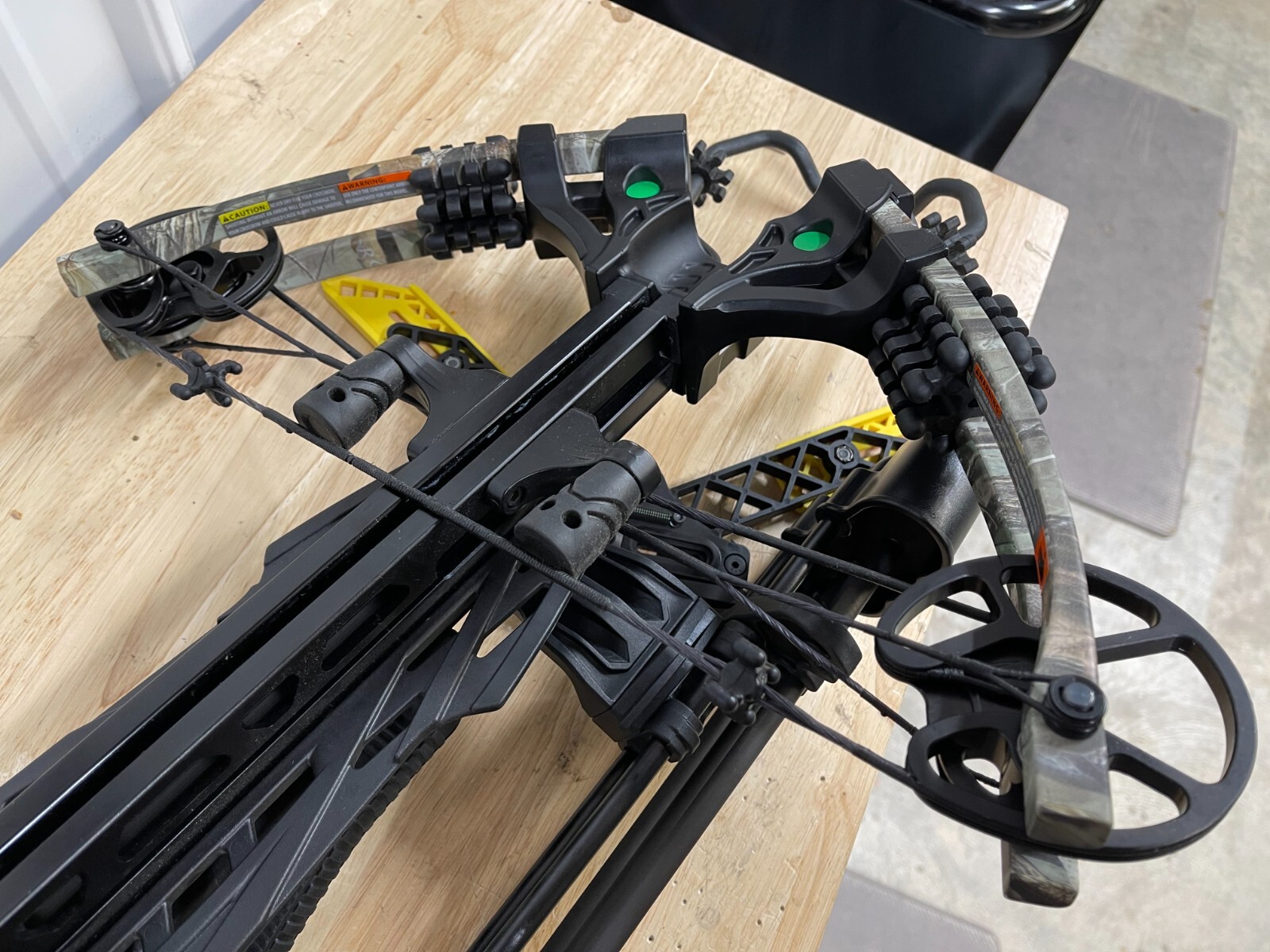 CenterPoint Amped 425 Crossbow Package | eBay