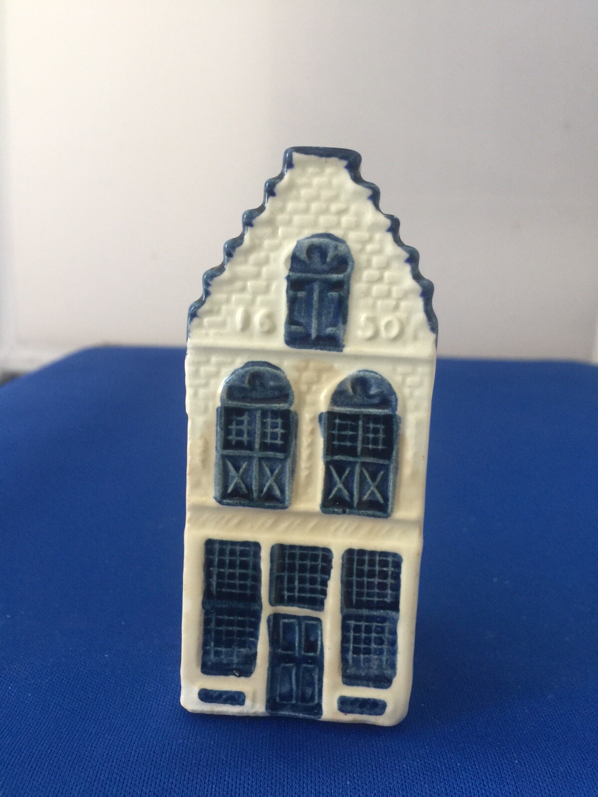 Very, Very Rare KLM Delft Houses One #15 and One Mystery | eBay