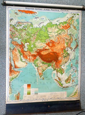 World Maps - Antique Pull Down Map
