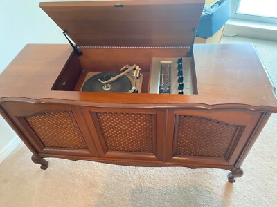 Stereo (Clairtone Console Stereo system with Original Turntable-CIRCA ...