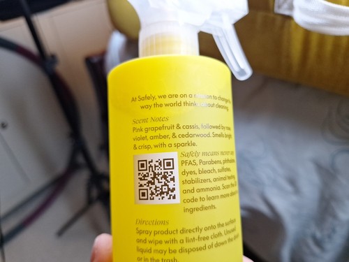 Safely Universal Cleaner Multi-Surface Bright Pink Grapefruit & Cassis ...