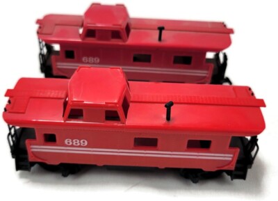 Unbranded 689 Red Caboose Covered Box Train Car HO Model Scale Set of 2 ...
