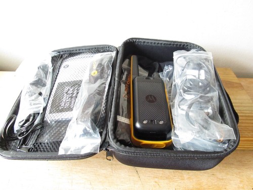 MOTOROLA TALKABOUT T82 EXTREME COMPLETE WITH TRAVEL BAG NEW | eBay