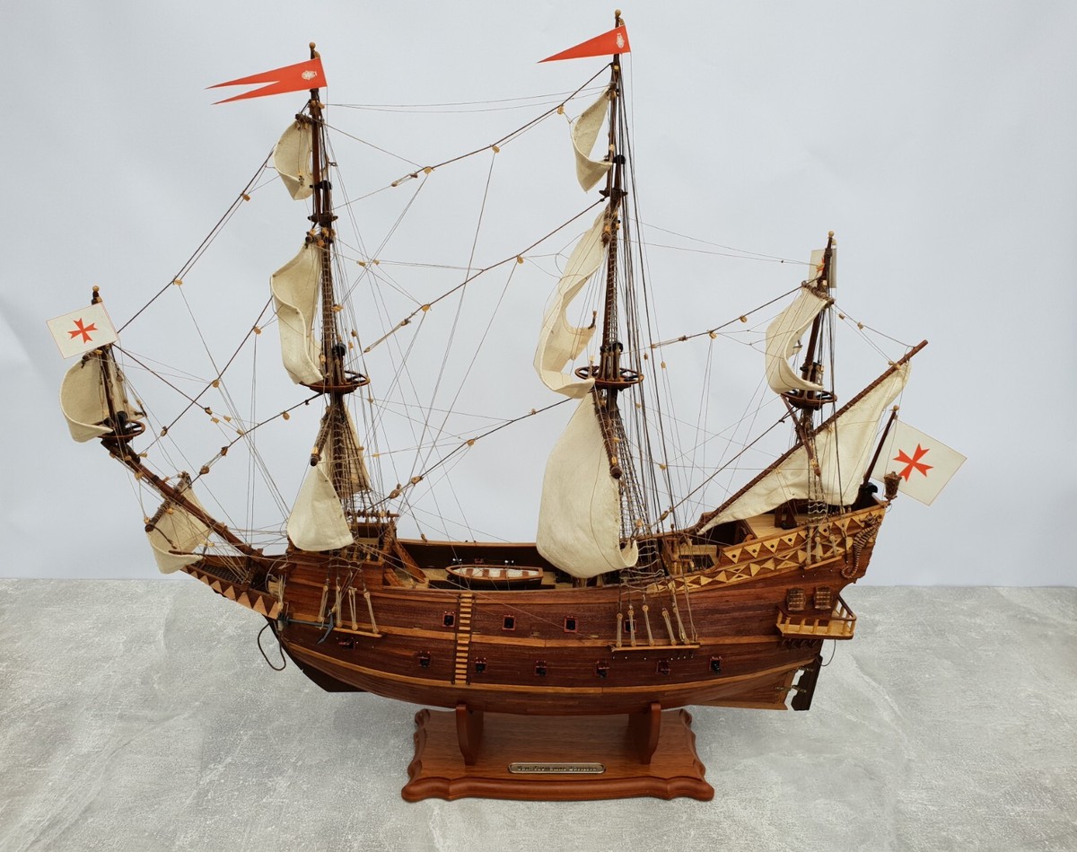 Latina Wood Ship Model