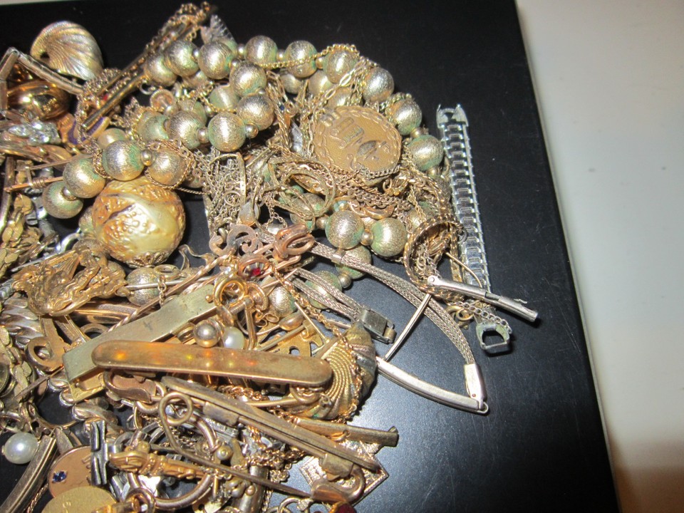 VINTAGE 234 GRAMS GOLD FILLED JEWELRY SCRAP LOT FOR RECOVERY SOME ...
