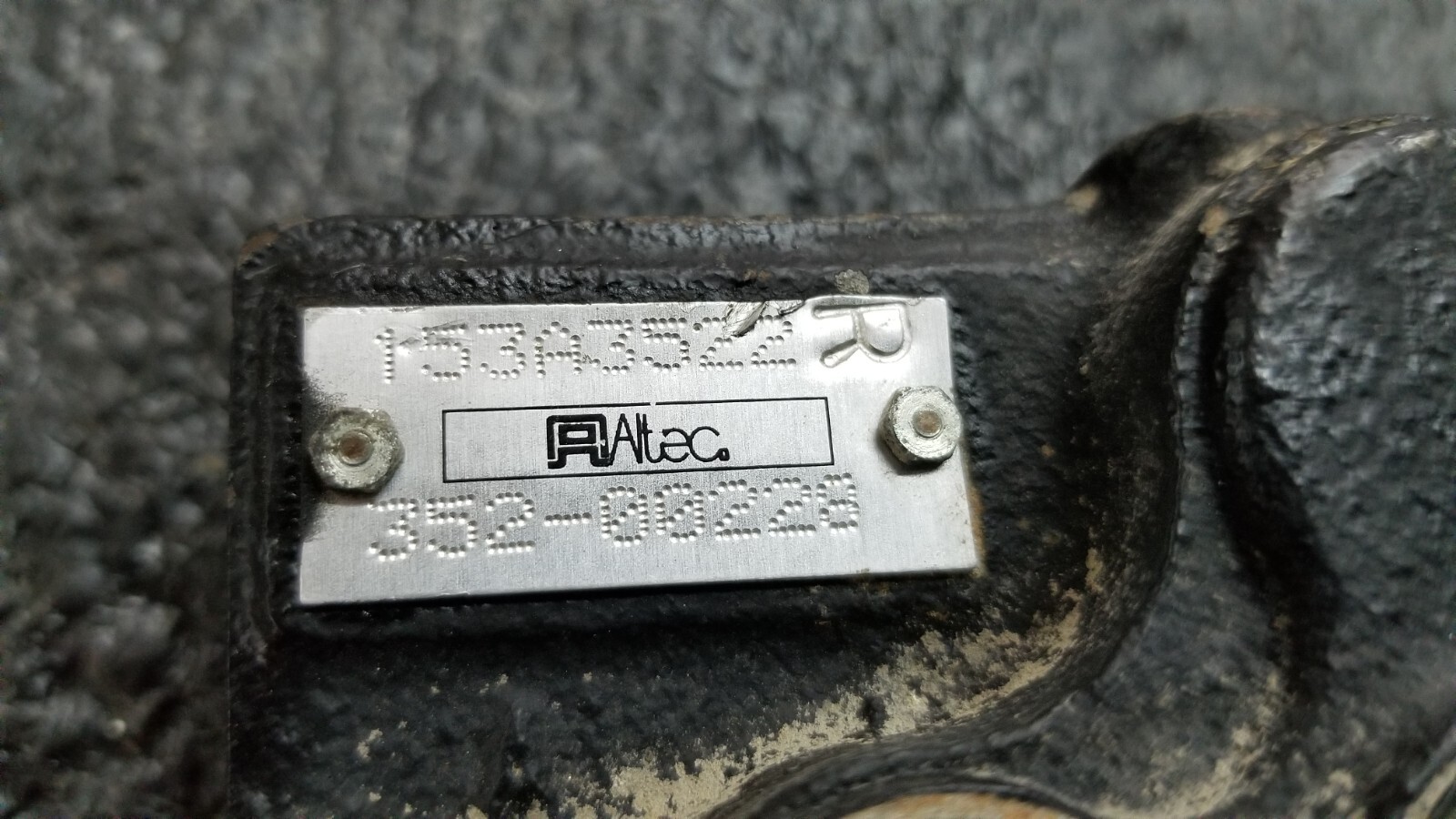 Altec 153A3522R Hydraulic Directional Control Valve 352-00228 Manual 2 ...