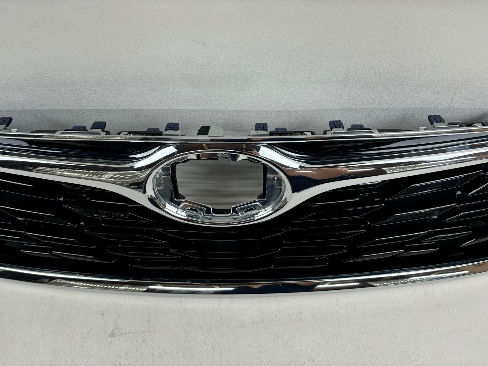2020-2024 TOYOTA HIGHLANDER GRILLE ASSEMBLY OEM FRONT CENTER GRILL ...