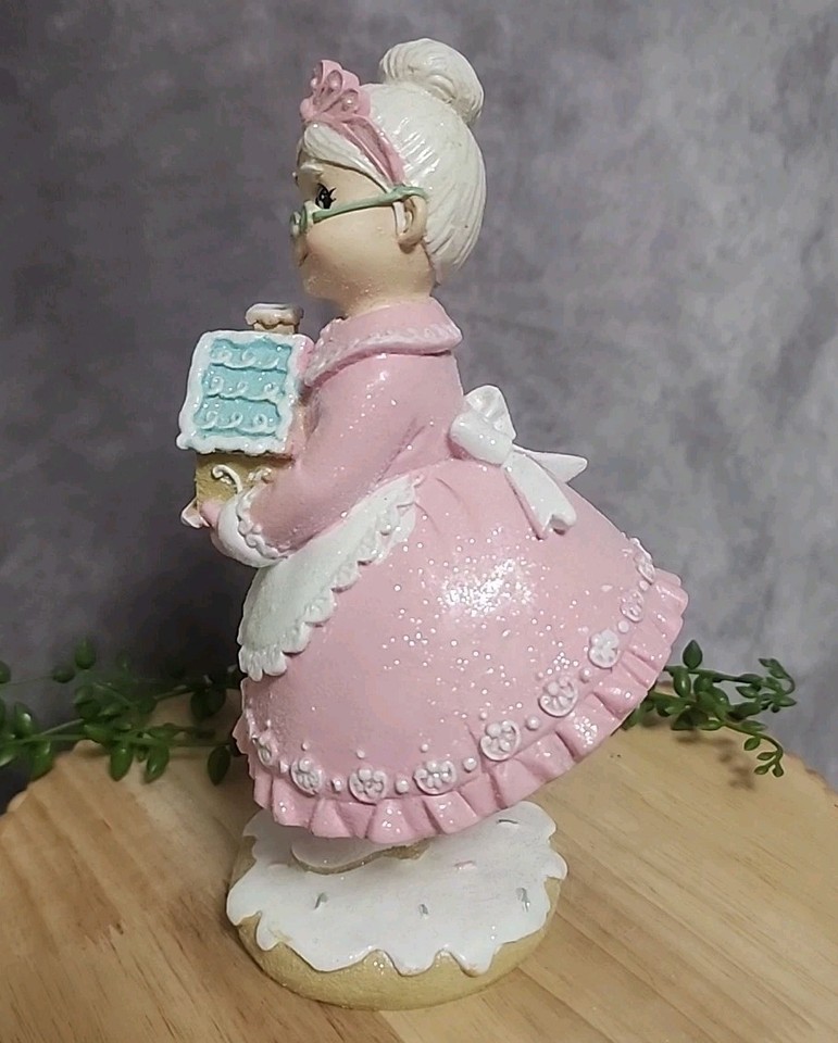 Mrs Claus Baker Pink Gingerbread House Statue Figure Bakery Christmas 8 ...