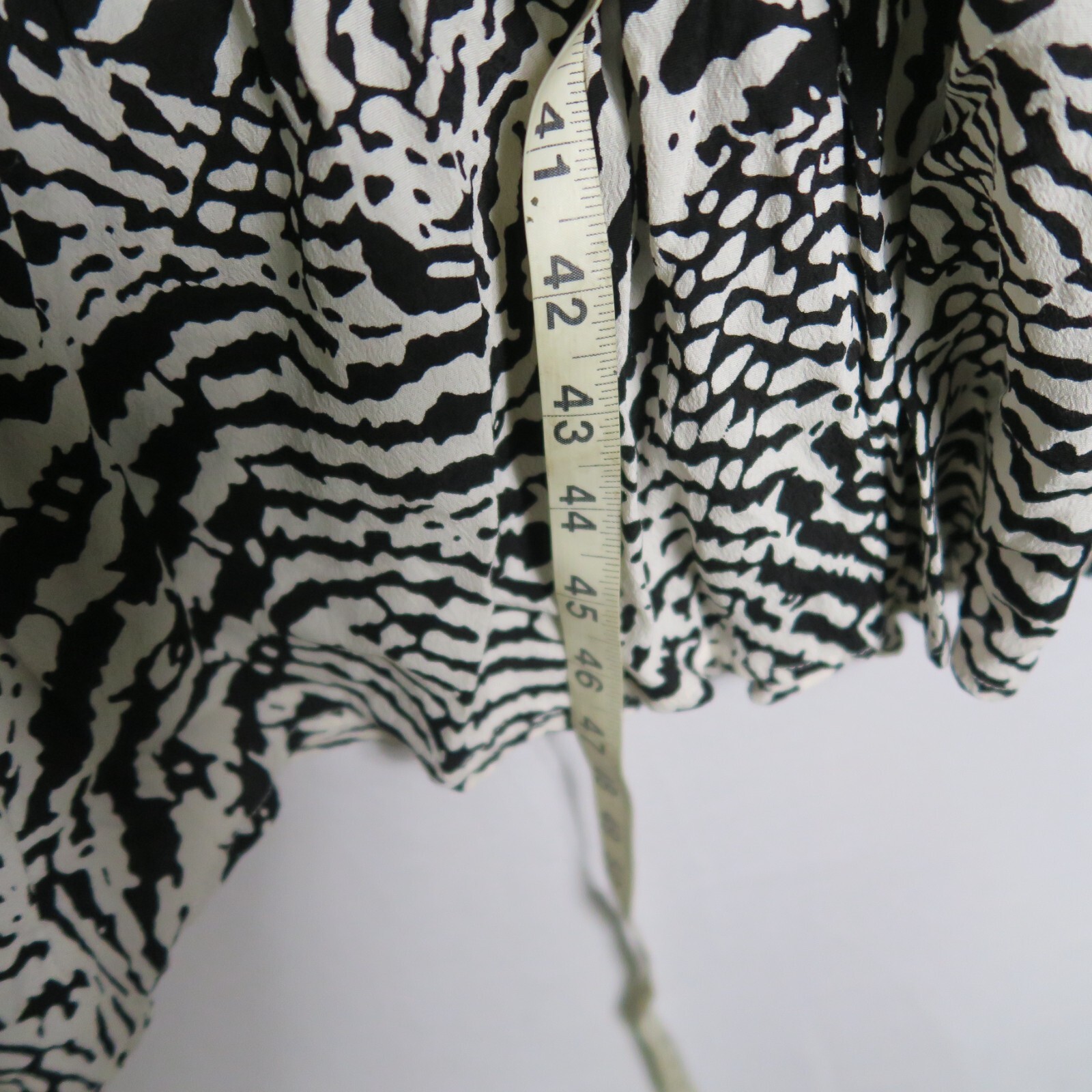 Decjuba Womens Maxi Dress 8(AU) or XS Black & White Zebra Long Sleeve ...