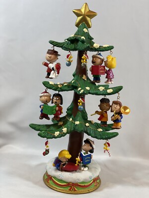 The Peanuts Musical Christmas Tree Danbury Mint Charlie Brown Snoopy ...