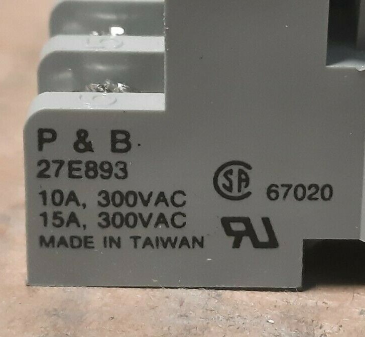 CUTLER HAMMER/P&B #D5PR3A SER. A2 120VAC RELAY WITH SOCKET BASE #27E893 ...