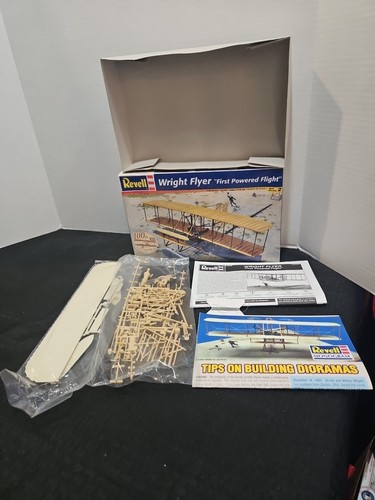 2004 Revell 1/39 Scale Wright Flyer "First Powered Flight" Model Kit ...