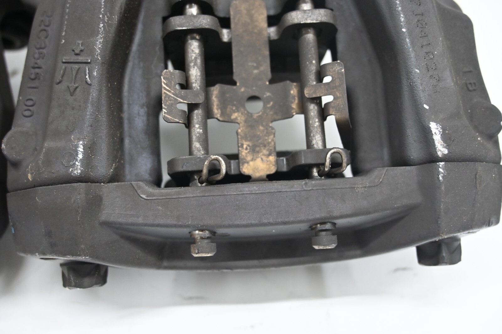 ⭐ 17-21 Maserati Ghibli Quatt Rear Right Left Brake Caliper Carrier Set ...