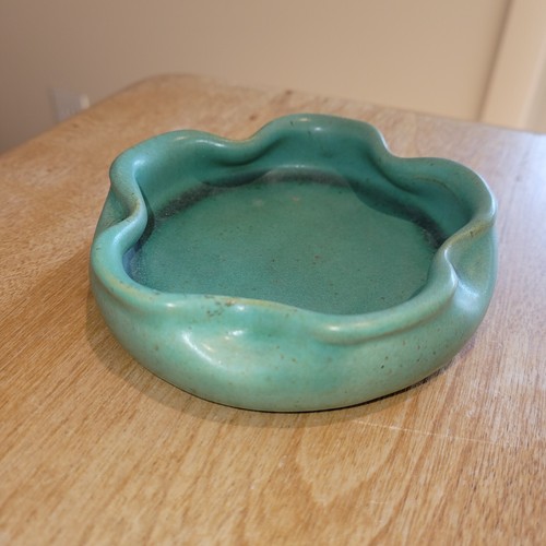 TECO Pottery Classic Antique Vase, Shape 275, W.D. Gates, Matte Green ...