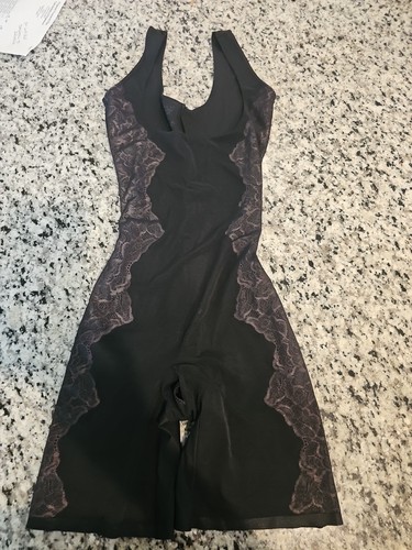 Assets by Spanx Shapewear Red Hot Label Bodysuit Mid Thigh Slimmer Sz M ...