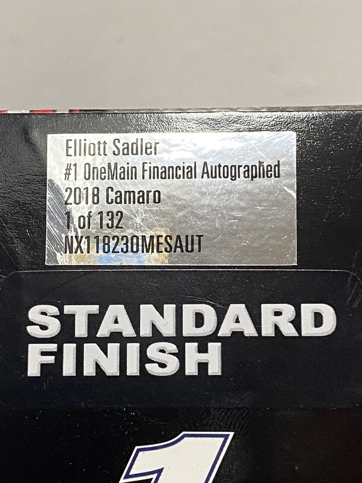 1:24 Elliott Sadler #1 OneMain Financial Autographed 2018 Camaro ...