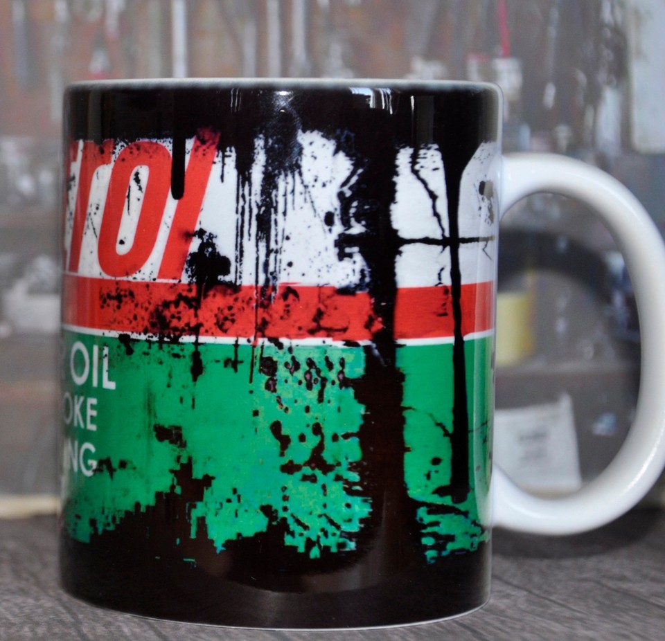 Set Of 4 Retro Vintage Oil Can Mugs Castrol sTp shell etc. Tea Coffee ...