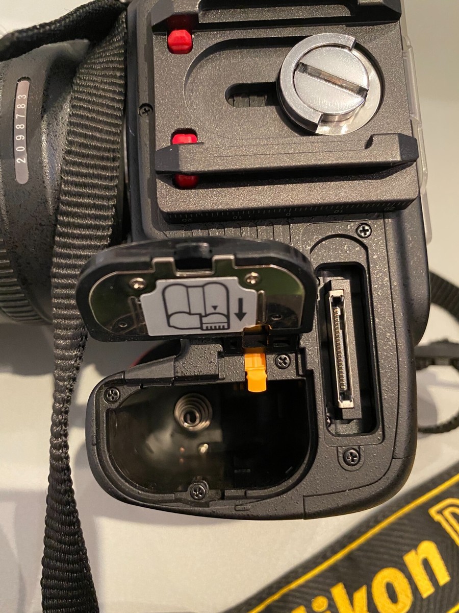 Nikon D610 DSLR Used, excellent condition, AF-S NIKKOR 24 Nikon D610 DSLR Used, excellent condition, AF-S NIKKOR 24