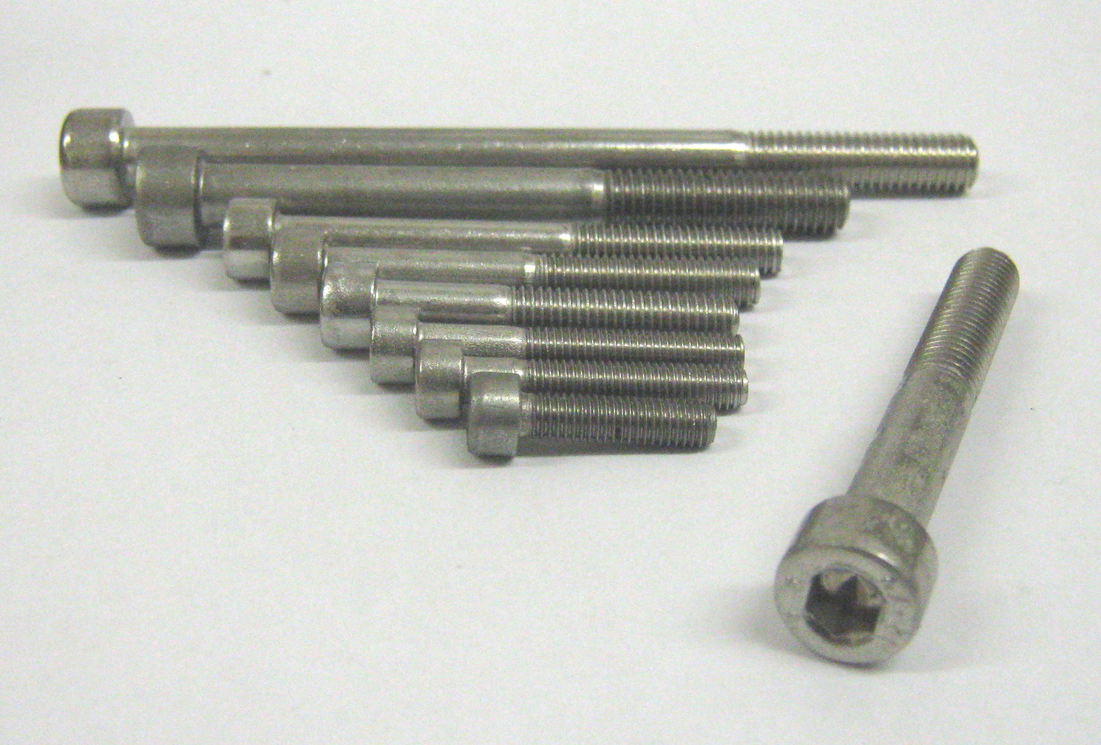 6MM (M6 - 6MM) STAINLESS STEEL SOCKET CAP SCREW ALLEN BOLT 10MM TO ...