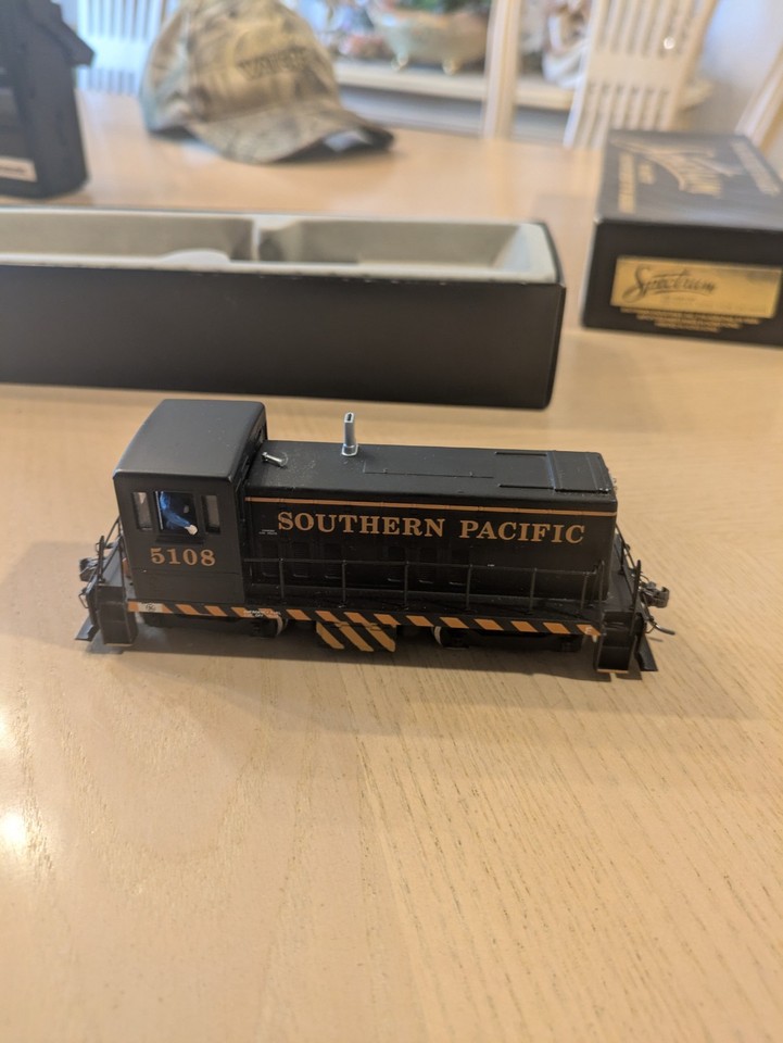 Bachmann Spectrum 81104 GE 70 Ton Diesel Southern Pacific #5108 HO ...