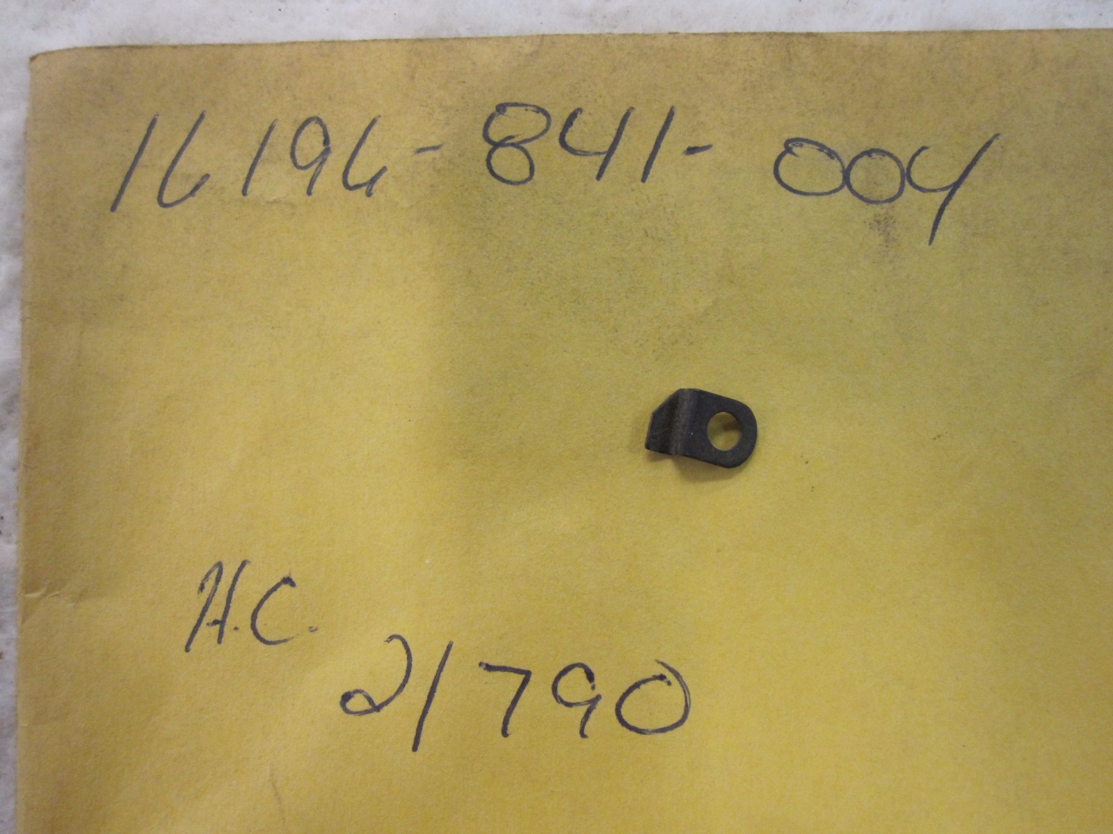 NOS OEM Honda 16196-841-004 PINCETTE PLATE E900 F28 | eBay