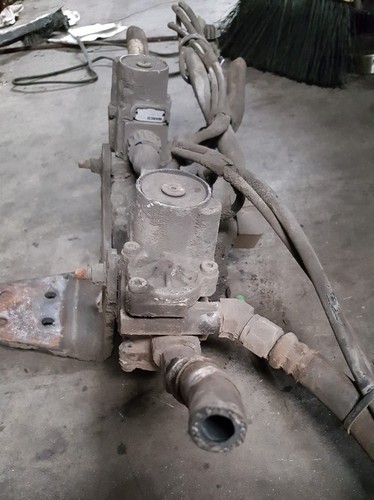 Wabco HALDEX Brake Relay Valves Assy 9730110220 4721950790 4721950780 ...