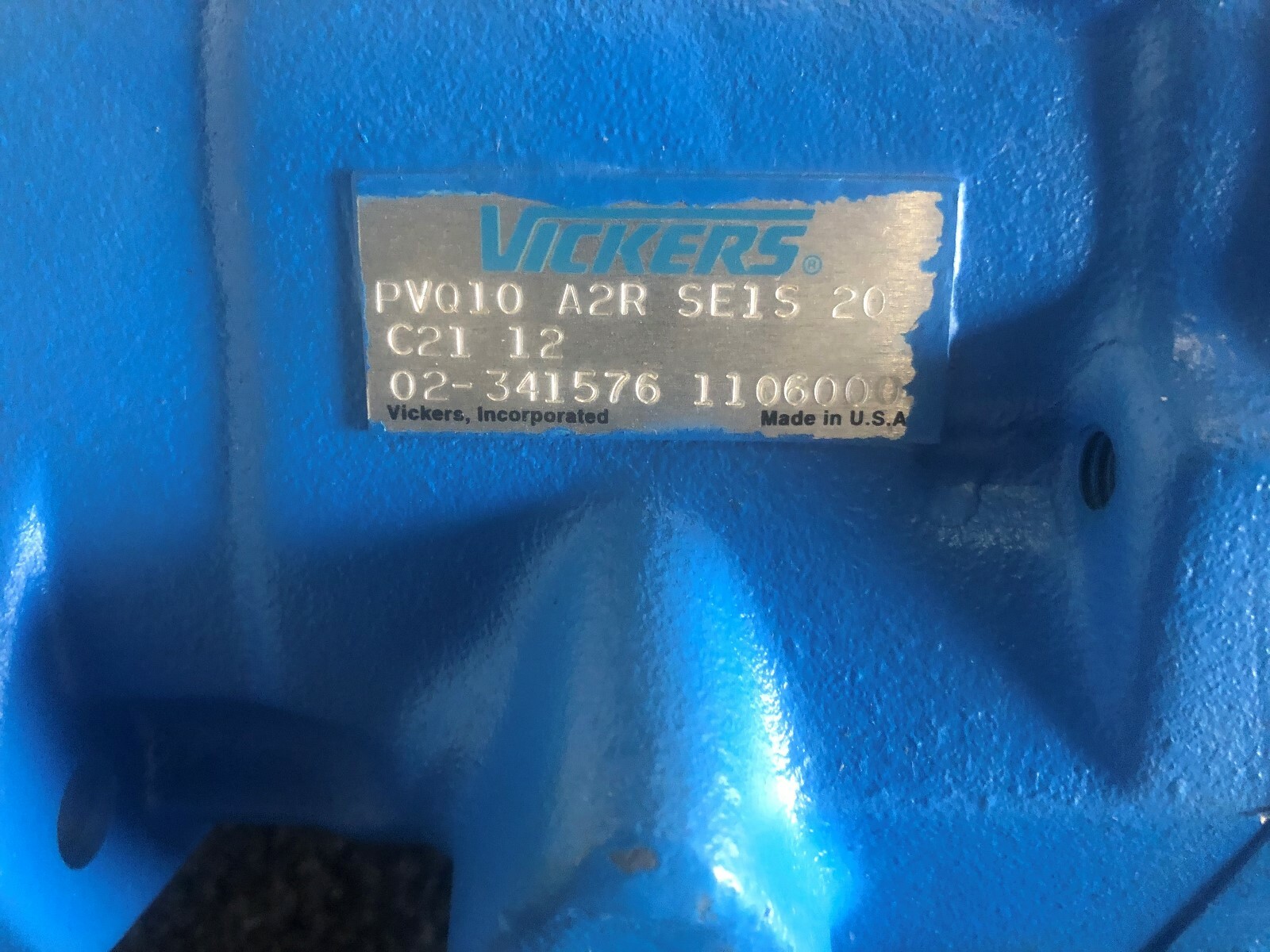 VICKERS AXIAL PISTON PUMP PVQ10 A2R SE1S 20 C21 12 | eBay