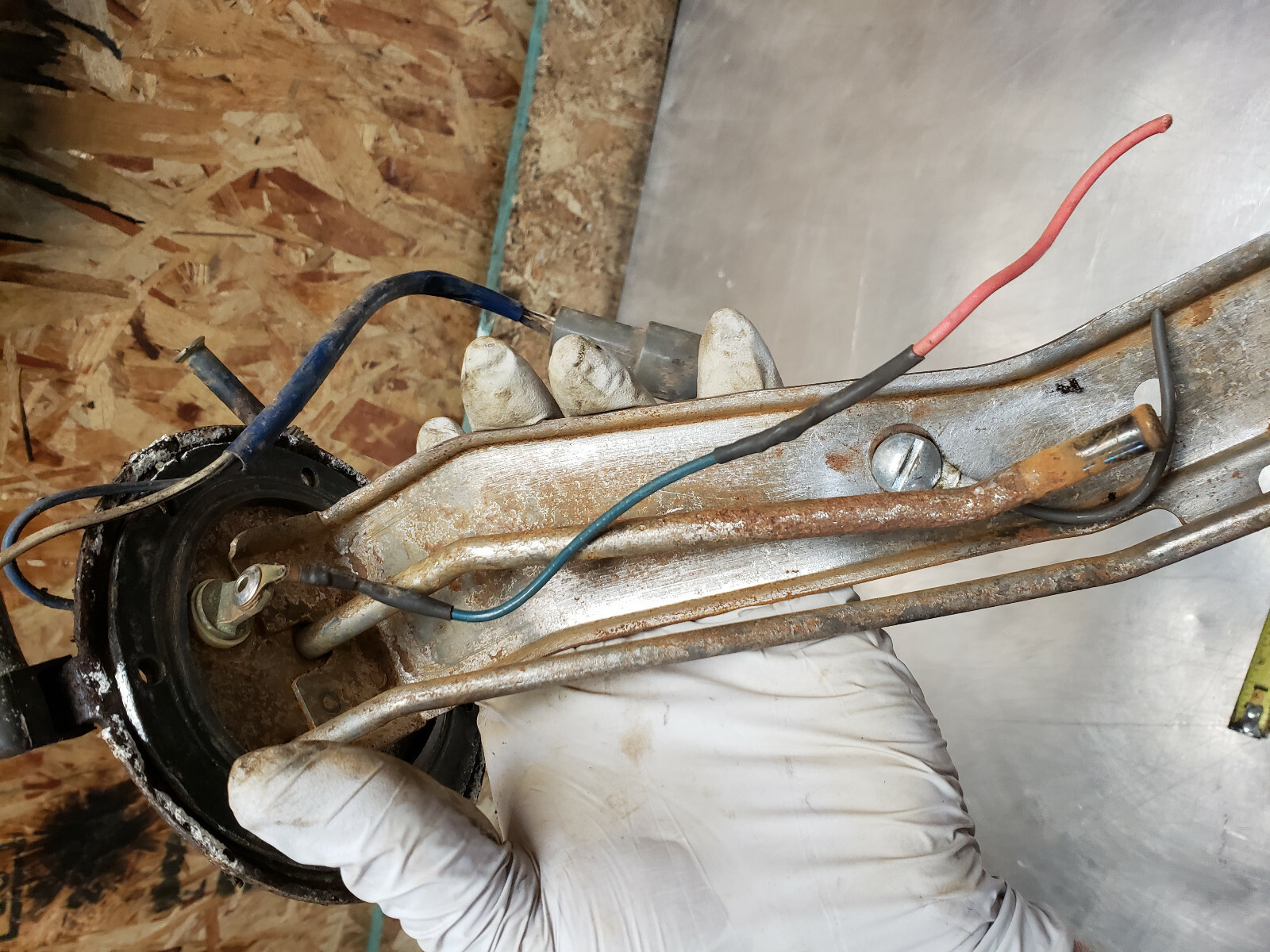 1989 Toyota 4Runner 4WD 4X4 Fuel Pump Mounting Bracket Hanger Assembly ...