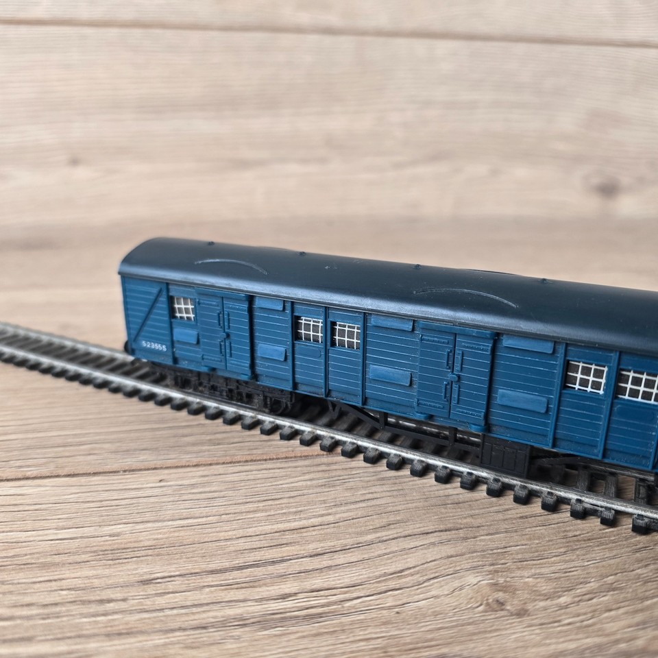 Triang Hornby R226 BR Southern Railway Utility Van Blue OO Gauge | eBay UK