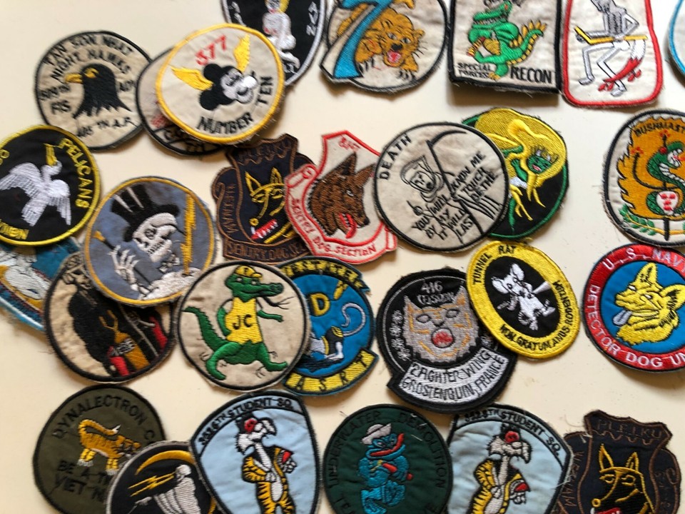 combo 20 x patches , AIRBORNE , LRRP , RECON , USN , PBR , ARVN , USAF ...