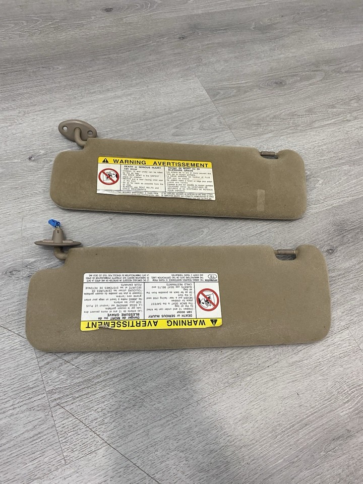 1996-2002 Toyota 4Runner Sun Visor Pair Set Driver Passenger Lighted ...