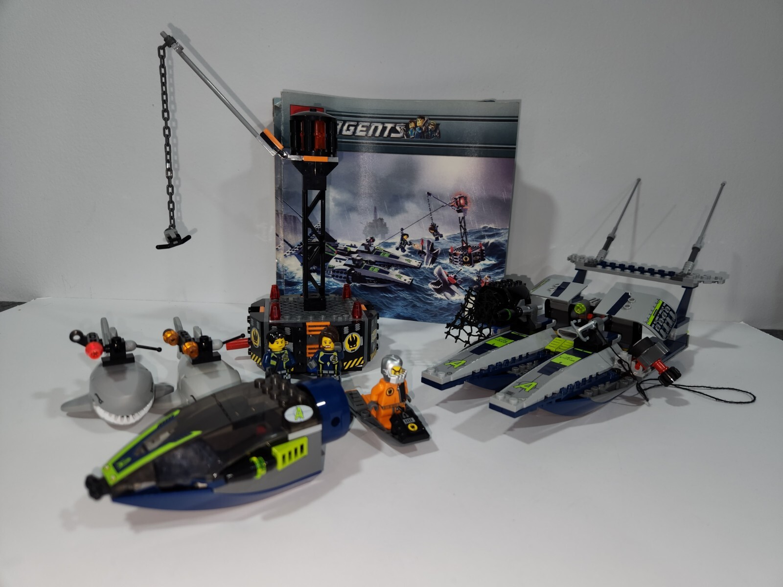 Lego 8633 Agents Mission 4 Speedboat Rescue 99% Complete 340 Pieces w ...