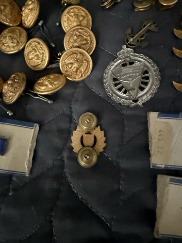 Vintage WWII Lot of Buttons, Pins, Ribbons | eBay