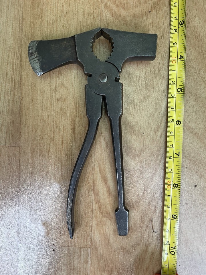 GERMAN WW2 WEHRMACHT SOLDIER MULTI TOOL HAMMER AXE PLIERS SCREWDRIVER ...