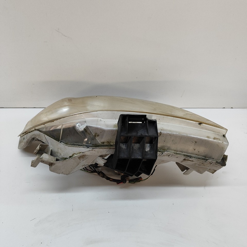 TOYOTA HILUX MK7 Pick-up N1, N2, N3 Front Right Headlight 81110-0K240 ...