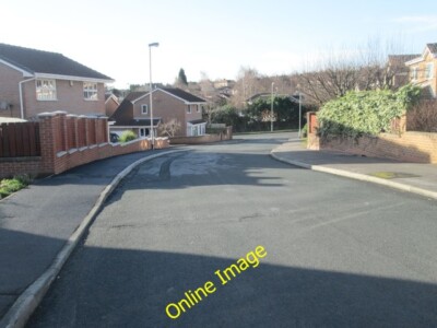 Photo 6x4 Brackenwood Road - looking towards Broadmeadows Lofthouse ...