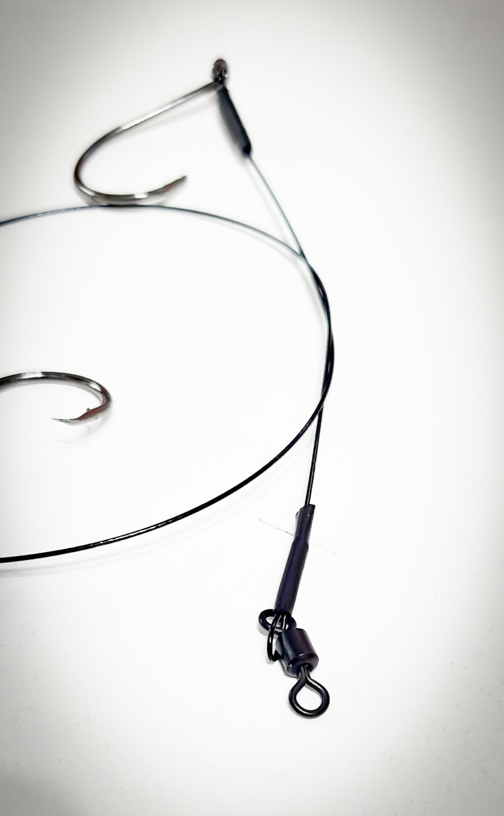 SINGLE / TWIN HOOK PIKE RIGS/NEW HOOKS STYLE-PIKE BASS FISHING - LIVE ...