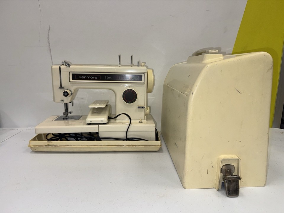 Vintage 1970s Kenmore 6-Stitch Sewing Machine (Mod. 158.134) + Foot ...