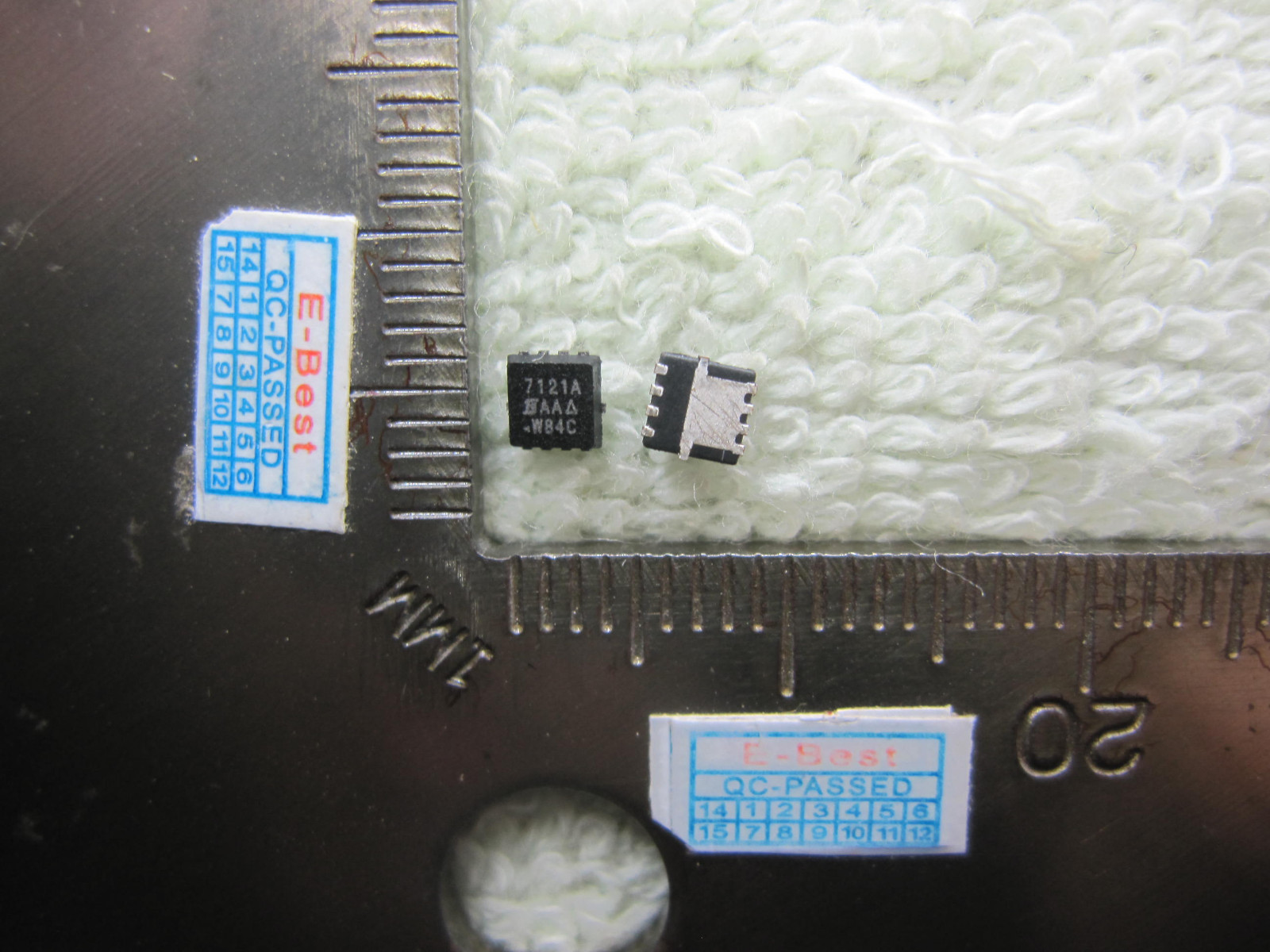 5x 7I2IA 7I21A 712IA SI7121A SI7121AD 7121A SI7121ADN SI7121ADN-T1-GE3 ...